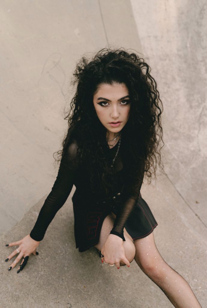 Interview: Caroline Romano Talks New Singles - Popternative