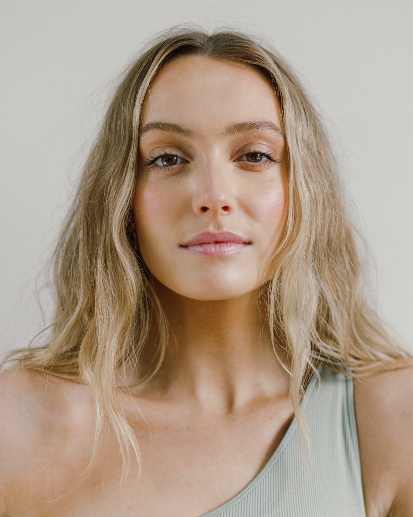 Video Interview: Sara Thompson Talks 'One of Us Is Lying' on Peacock ...